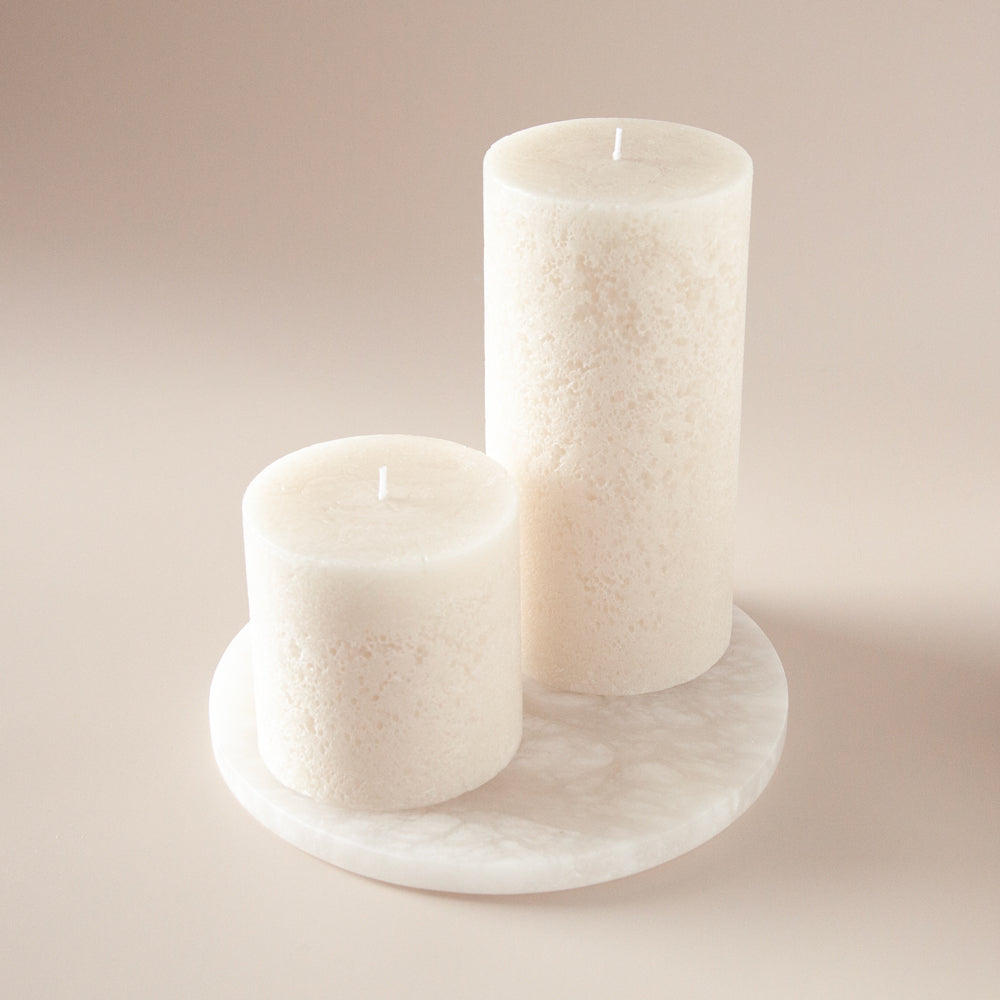 Alabaster Plate Medium | Pepperwhites by Tara Dennis